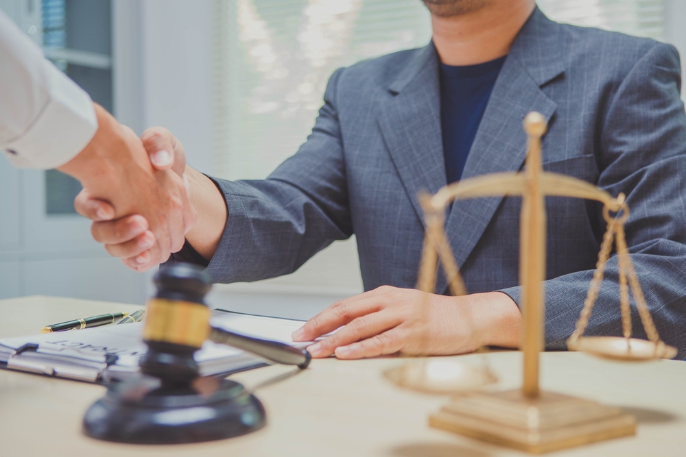 Economic vs. Non-Economic Damages in a Personal Injury Case - Law ...